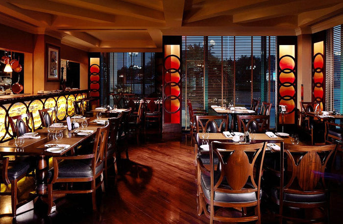 Romantic Dining with Beverages at Mövenpick Grand Al Bustan ...