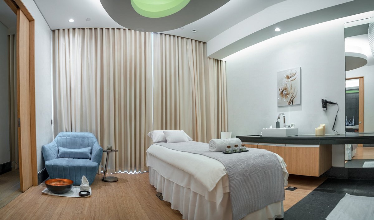 Luxury 5-Star Massage Gift Box | Wondergifts.ae