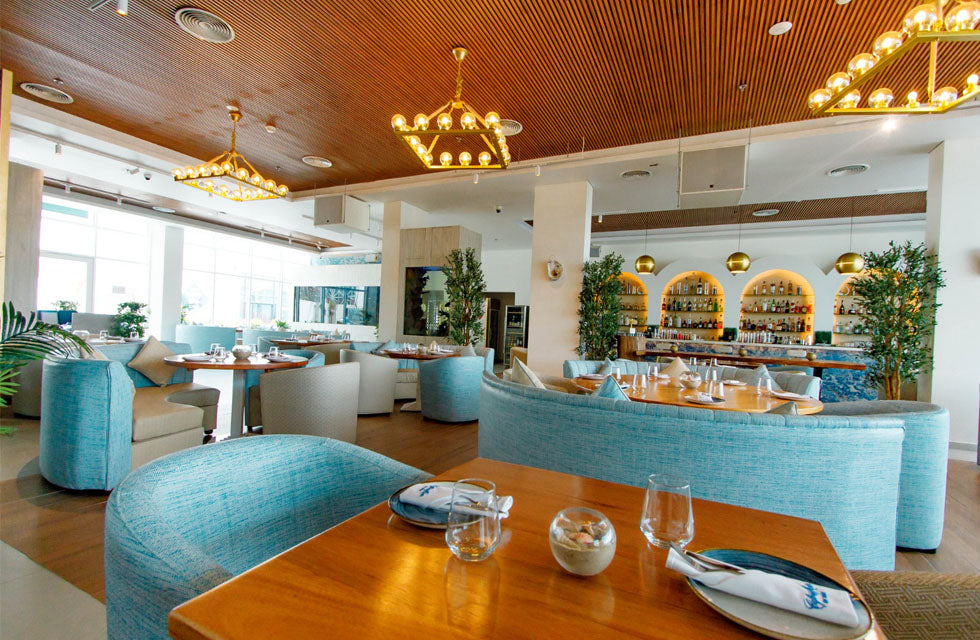 Luxurious Dining for Two at Café del Mar Yas Island | Wondergifts.ae